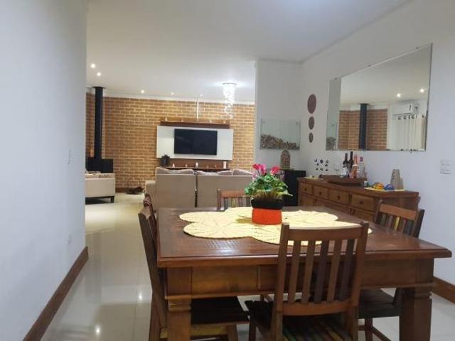 Casa à venda 3 Quartos, 2 Suites, 4 Vagas, 650M², Nossa Senhora do Perpétuo Socorro, Pindamonhangaba