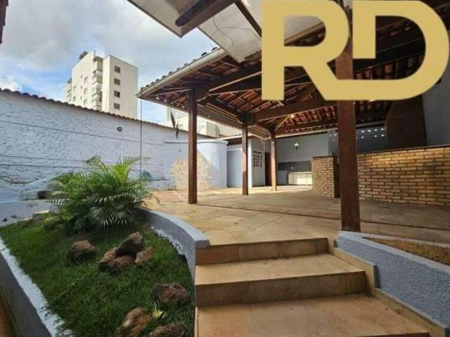 Casa à venda, 3 quartos, 2 suítes, 4 vagas, São Lucas Belo Horizonte/MG