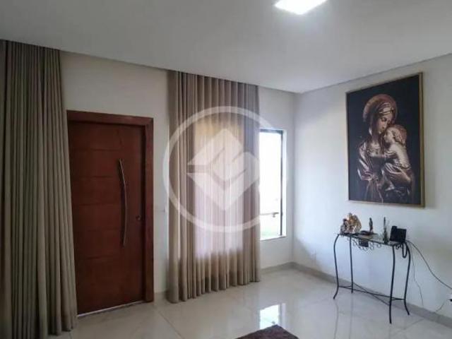 Casa à Venda, 3 Quartos, 2 suítes, 6 vagas, em Condomínio Lagoa Santa