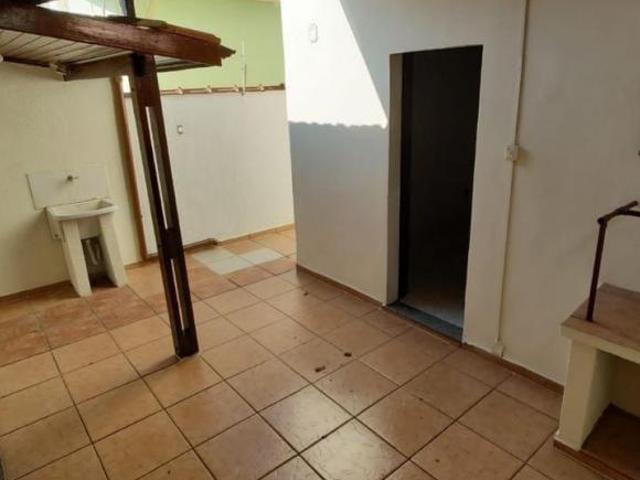 Casa à venda 3 Quartos, 2 Vagas, 125M², Vila São Geraldo, Taubaté SP