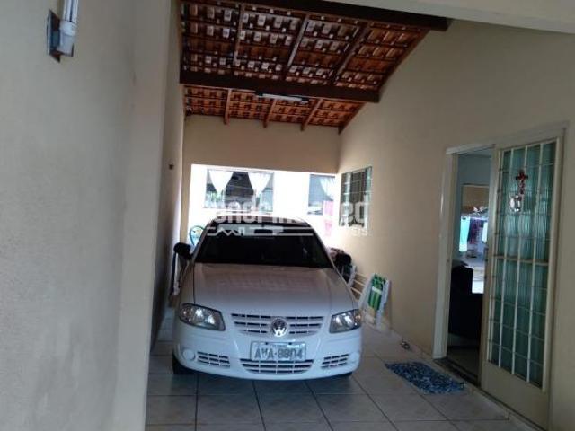 Casa à venda 3 Quartos, 2 Vagas, Jardim Pérola, Ibiporã PR