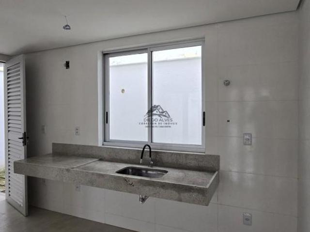 CASA A VENDA 3 QUARTOS 2 VAGAS, SENHORA DE FATIMA BETIM