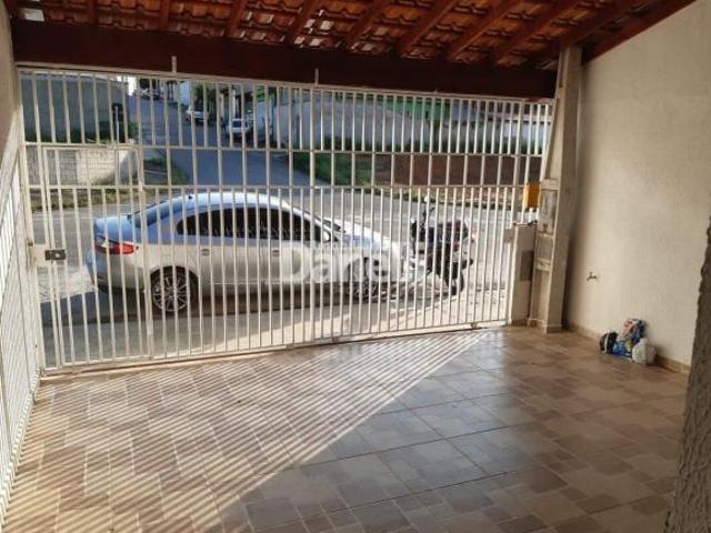 Casa à venda, 3 quartos, 2 vagas, Residencial Estoril Taubaté/SP