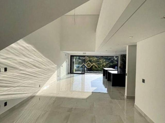 CASA A VENDA 3 QUARTOS 300M² A.T, 238M² A.C R$ 1.810.000,00 CONDOMÍNIO BOSQUE DA MATA VILA