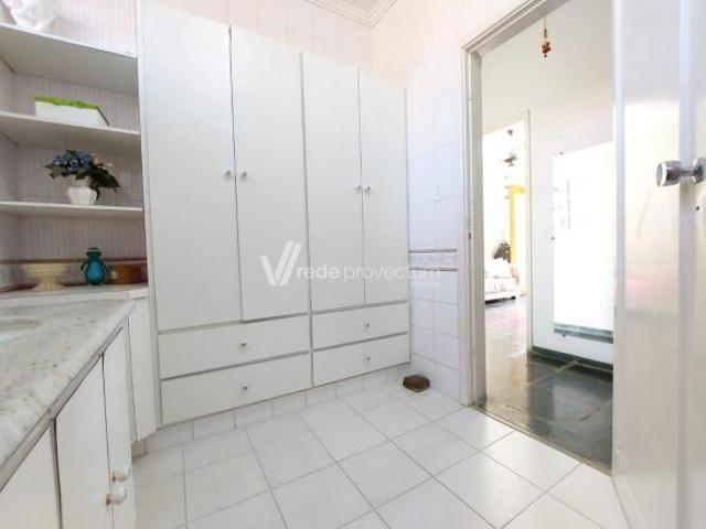 Casa à Venda 3 quartos 302 m² no Jardim Chapadão em Campinas SP