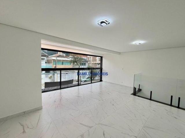 Casa a venda 3 quartos 3 suítes varandal Marapé Santos/SP
