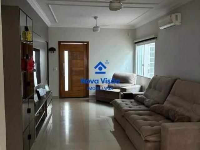 Casa à venda, 3 quartos, 3 suítes, 2 vagas, Jardim Nenê Gomes Uberaba/MG