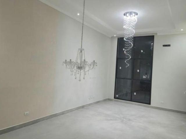 Casa à venda 3 Quartos, 3 Suites, 2 Vagas, Parque São Cristóvão, Taubaté SP