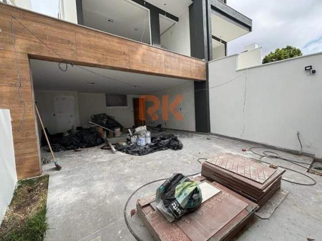 Casa à venda, 3 quartos, 3 suítes, 4 vagas, Planalto Belo Horizonte/MG