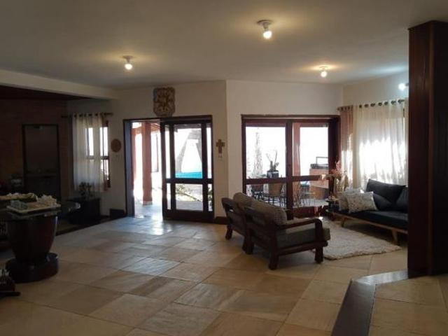 Casa à venda 3 Quartos, 3 Suites, 5 Vagas, 350M², Jardim das Nações, Taubaté SP