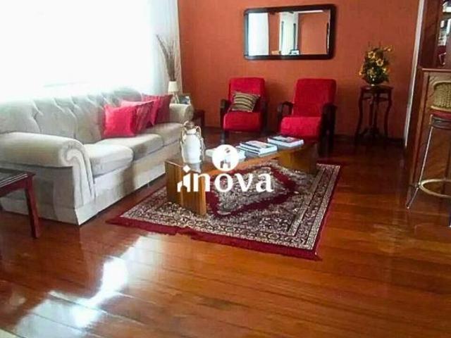 Casa à venda, 3 quartos, 3 suítes, 5 vagas, Vila Olímpica Uberaba/MG