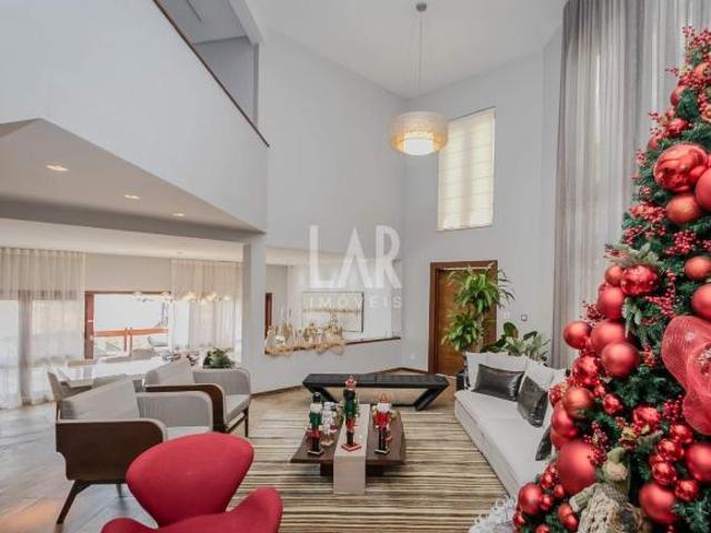 Casa à venda, 3 quartos, 3 suítes, 7 vagas, Santa Lúcia Belo Horizonte/MG