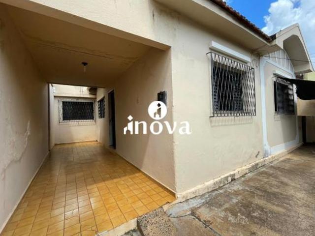 Casa à venda, 3 quartos, 3 vagas, Maria Helena Vila Uberaba/MG