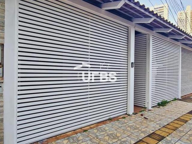 Casa à venda – 3 quartos | 418 m² | Setor Leste Vila Nova – Goiânia