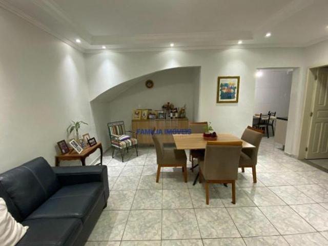 Casa à venda 3 quartos 4 vagas de garagem Marapé Santos/SP