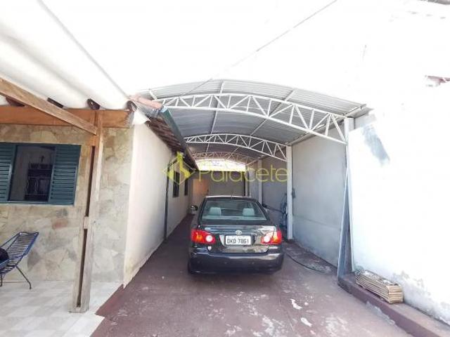 Casa à venda 3 Quartos, 5 Vagas, Jardim Bela Vista, Taubaté SP