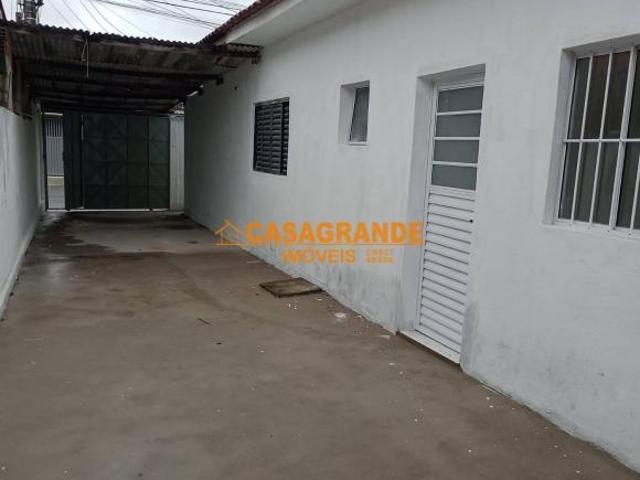 Casa à Venda 3 quartos, 89m², 3 vagas Chácaras Araújo