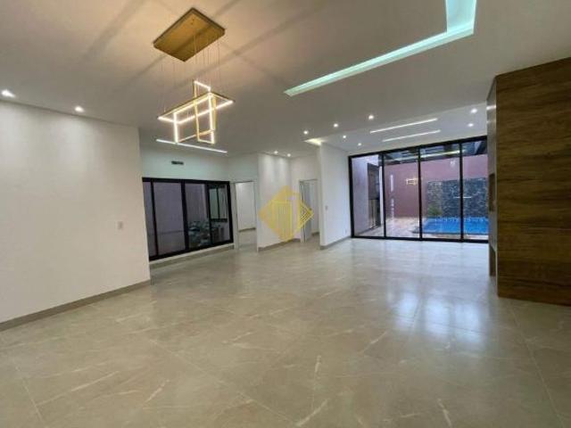 Casa à venda, 3 suítes, 4 vagas, Vila Industrial Toledo/PR