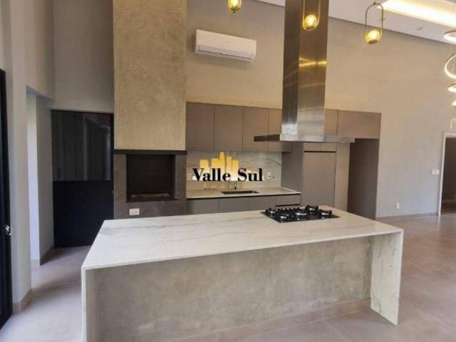 Casa à Venda – 3 Suítes | Condomínio Maria Júlia – São José do Rio Preto/SP