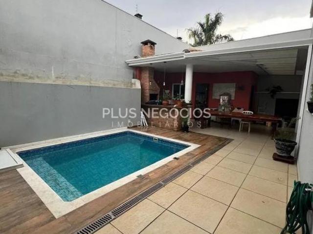 Casa à venda 3 suítes área gourmet piscina, Itapeva, Votorantim, SP