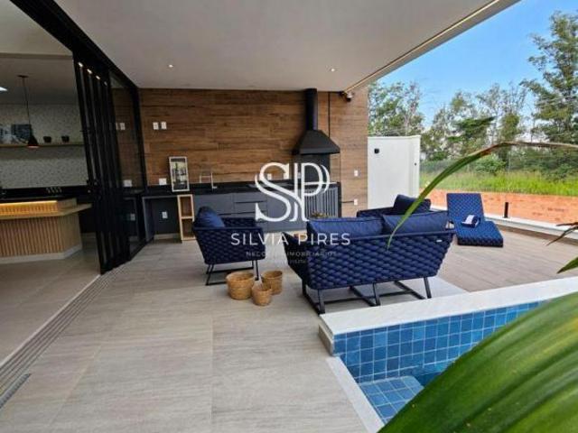 Casa à venda 3 suítes, escritório e piscina Condomínio Gran Reserve Indaiatuba