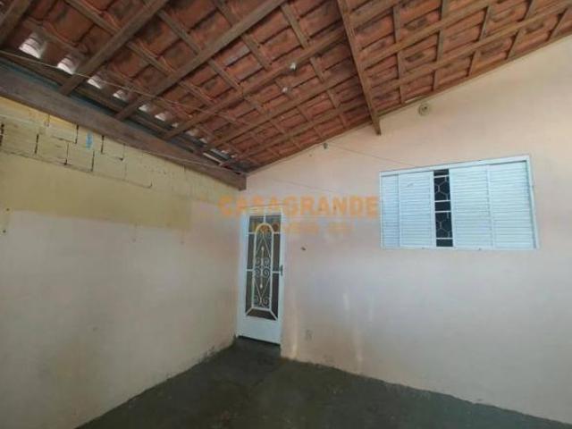Casa a venda 02 quarto no Conjunto Residencial Elmano Veloso, SJC