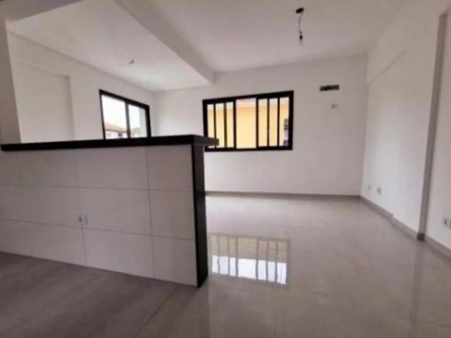 CASA À VENDA 02 QUARTOS EM VILLAGIO CONDOMINIO FECHADO NO MACUCO SANTOS SP