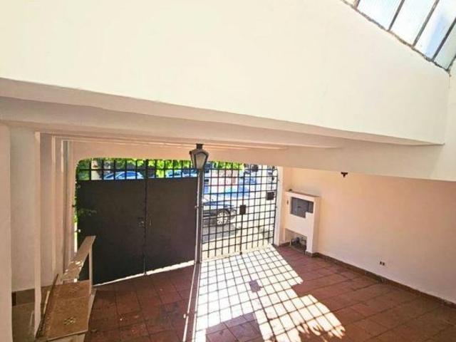 Casa à venda 03 Dormitórios em Moema para reforma