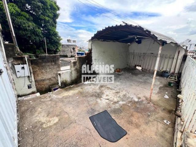 CASA Á VENDA, 03 QUARTOS, 08 VAGAS, RIACHO DAS PEDRAS CONTAGEM/MG
