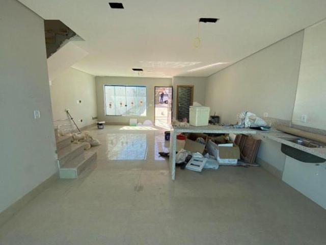 Casa à venda 03 quartos 2 banheiro 90m² Sa