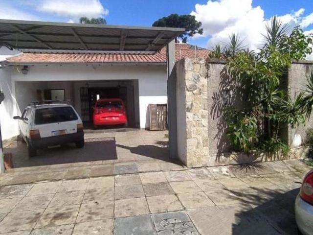 Casa a venda, 03 quartos c/suíte espaço nos fundos, área de lazer no Barreirinha/Abranches em Curiti