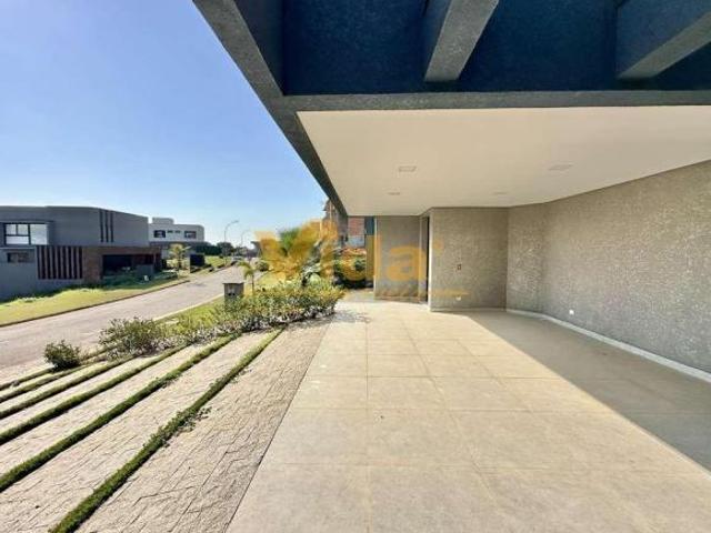 Casa á venda 03 quartos em Moinho Velho Embu das Artes