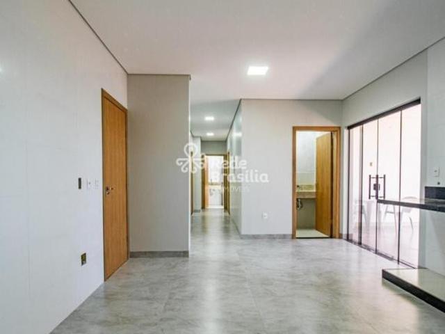 CASA À VENDA 03 QUARTOS HABITE SE ACEITA FINANCIAMENTO JARDIM BOTÂNICO/DF