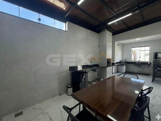 Casa à Venda 03 Quartos no Bairro São Roque em Divinópolis MG