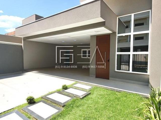CASA À VENDA 03 QUARTOS SENDO 1 SUÍTE E ÁREA GOURMET COMPLETA