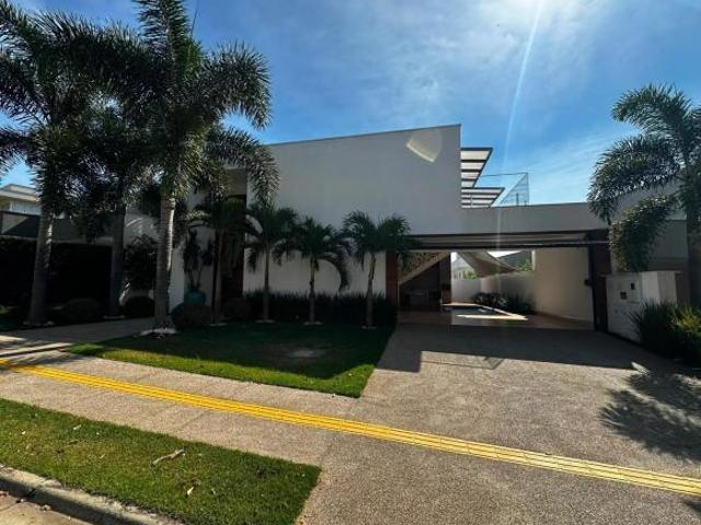 Casa à venda, 04 suítes, 04 vagas de garagem no Jardins Verona, Goiânia, GO