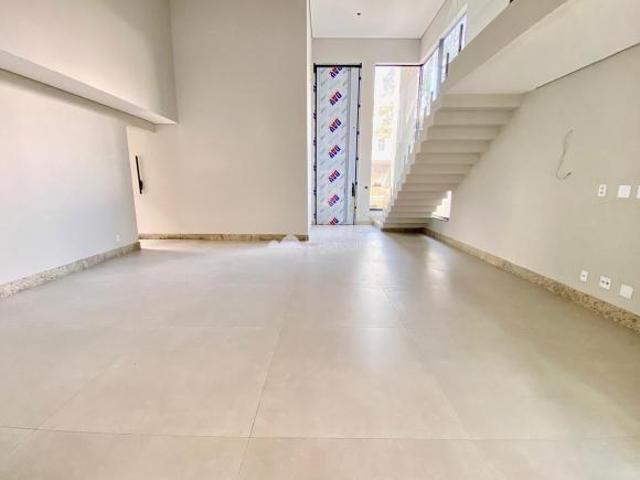 Casa à venda, 04 quartos 240m² Cond. Gran Park