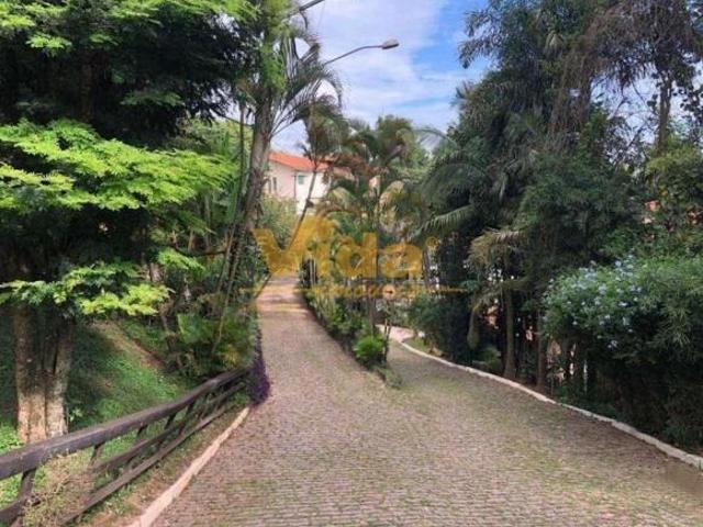 Casa á venda 04 quartos em Chácaras do Refúgio Granja Viana Cotia