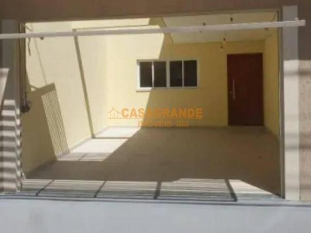Casa á venda 04 quartos, no Jardim das Indústrias, SJC