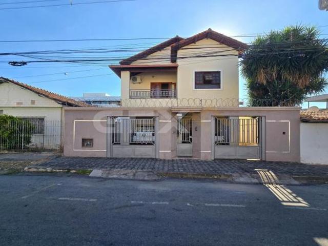 Casa à venda, 05 quartos, 02 suítes, 04 vagas, Rua Afrânio Peixoto, São José D