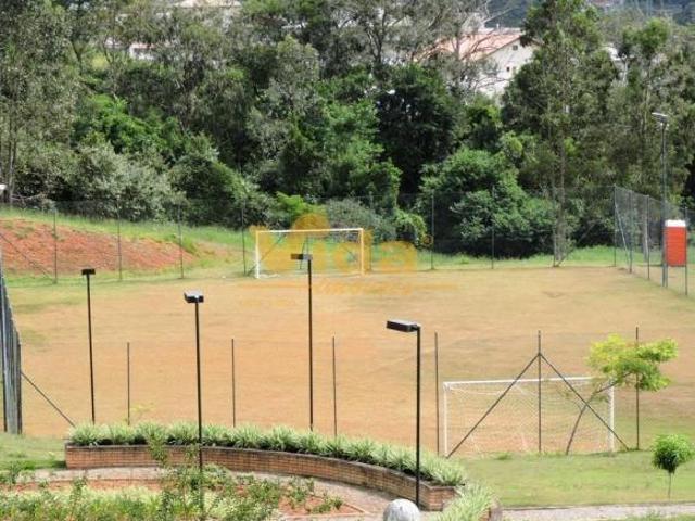 Casa á venda 05 quartos em Jardim do Golf I Jandira