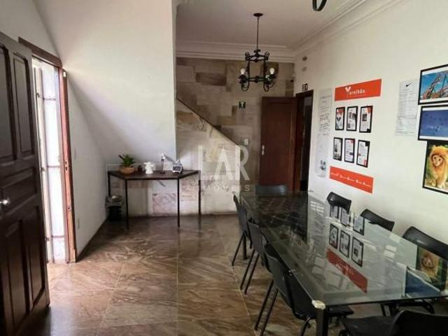 Casa à venda, 10 quartos, 4 suítes, 3 vagas, Floresta Belo Horizonte/MG