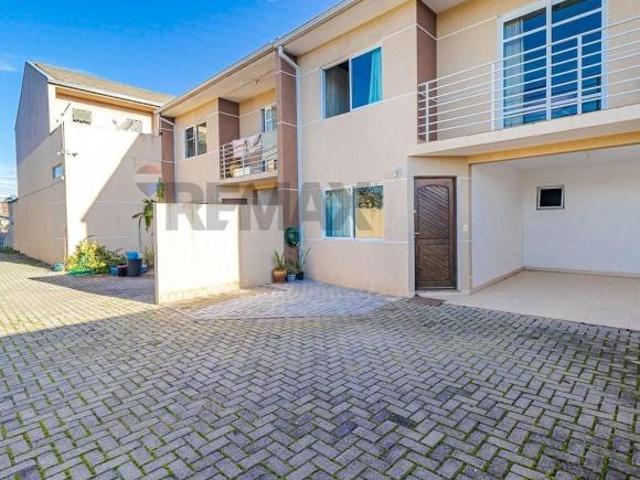 Casa à Venda 114 m² de Área Construída com 3 Quartos 1 Suíte 4 Vagas