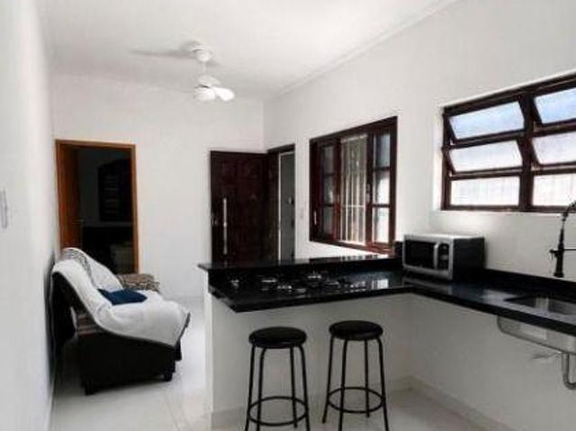 Casa à venda | 117m² | 3 dormitórios | 1 suíte | Churrasqueira | 1 vaga | Vila Tupi Praia Grande/S