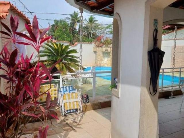 Casa à venda em Praia Grande Balneário Flórida com 3 quartos, 2 suítes e piscina