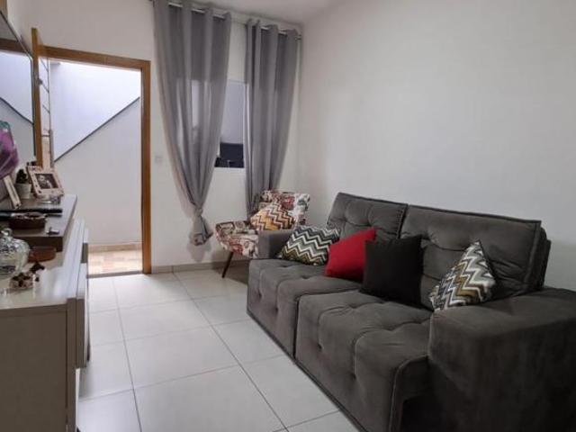 Casa à Venda | 125 m² | 3 dormitórios 2 suítes | 1 vaga na Parada Inglesa!