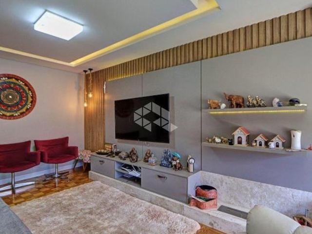 Casa à venda | 125m² | 2 dormitórios | 5 vagas Cavalhada / Zona Sul de POA