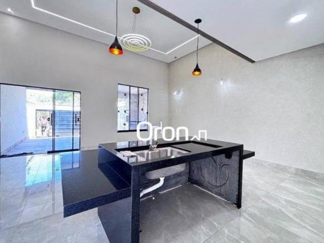 Casa com 3 dormitórios à venda, 128 m² por R$ 750.000,00 Parque das Amendoeiras Goiânia/GO