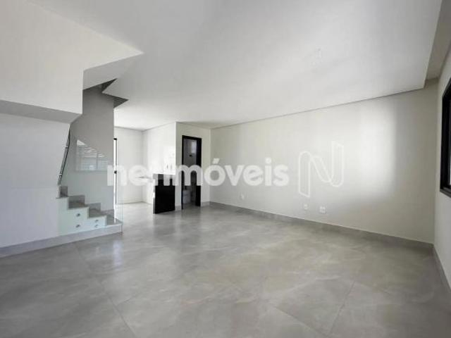 Casa à venda 128m²  3 Quartos 1 com suíte 2 Vagas Planalto/BH
