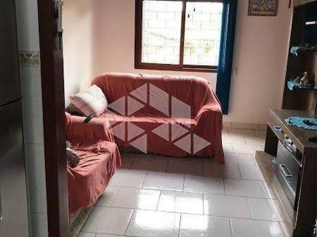 CASA A VENDA